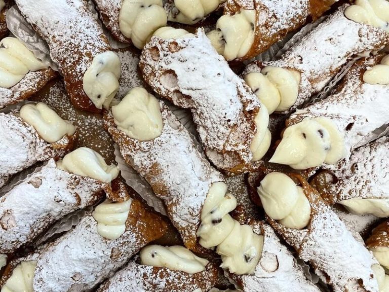 Castelli Mercato - Hometown Hub